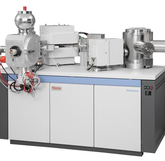 Poster: Microplastic Analysis with FTIR and Raman Spectroscopy - Kobis